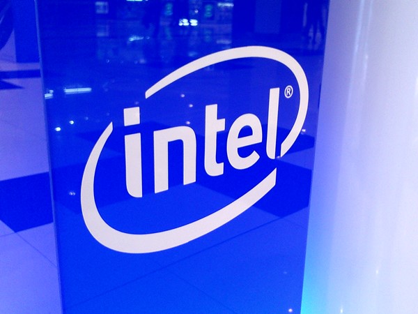 Intel Corporation (INTC) Headed To $42 A Share In 2015 - Insider Monkey